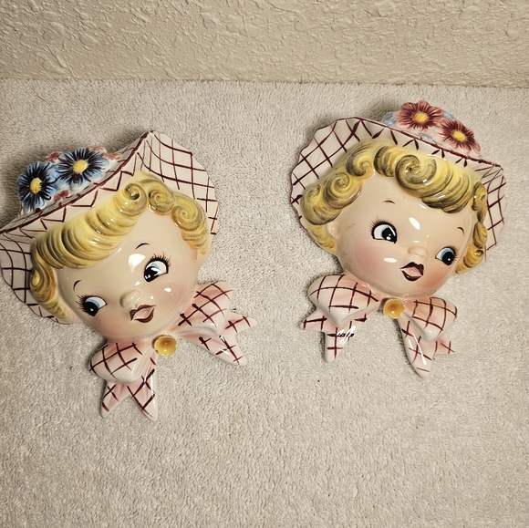 Lefton | Art | 956 Lefton Miss Daisy Dainty Pair Of Wall Art Pockets ...